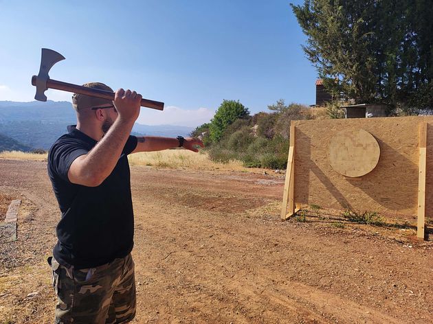 Axe, Knife and Ninja Star Throwing (for 2 people) | Throwing activity ...